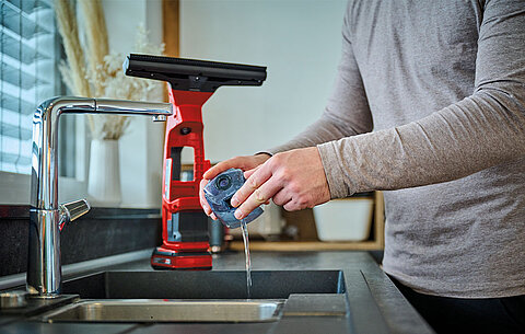 Streak-Free Brilliance: Tips for Clean Windows | Einhell Blog